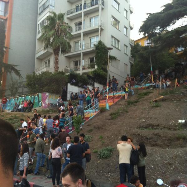 Lümpenlerin semti çöplüğe döndü! Cihangir'in meşhur boğaz manzaralı ...